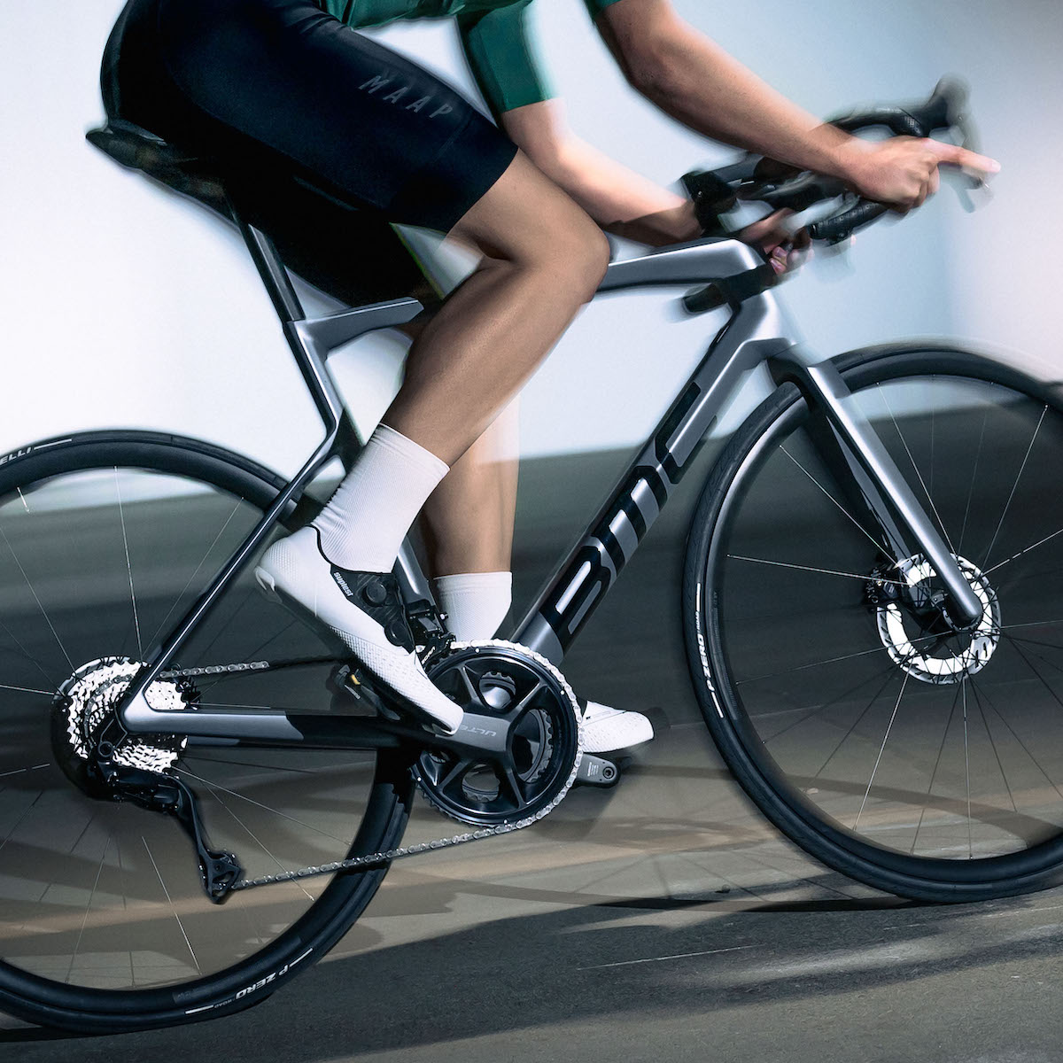 Nuova BMC Teammachine SLR: si avvicina alla 01, ma è più economica