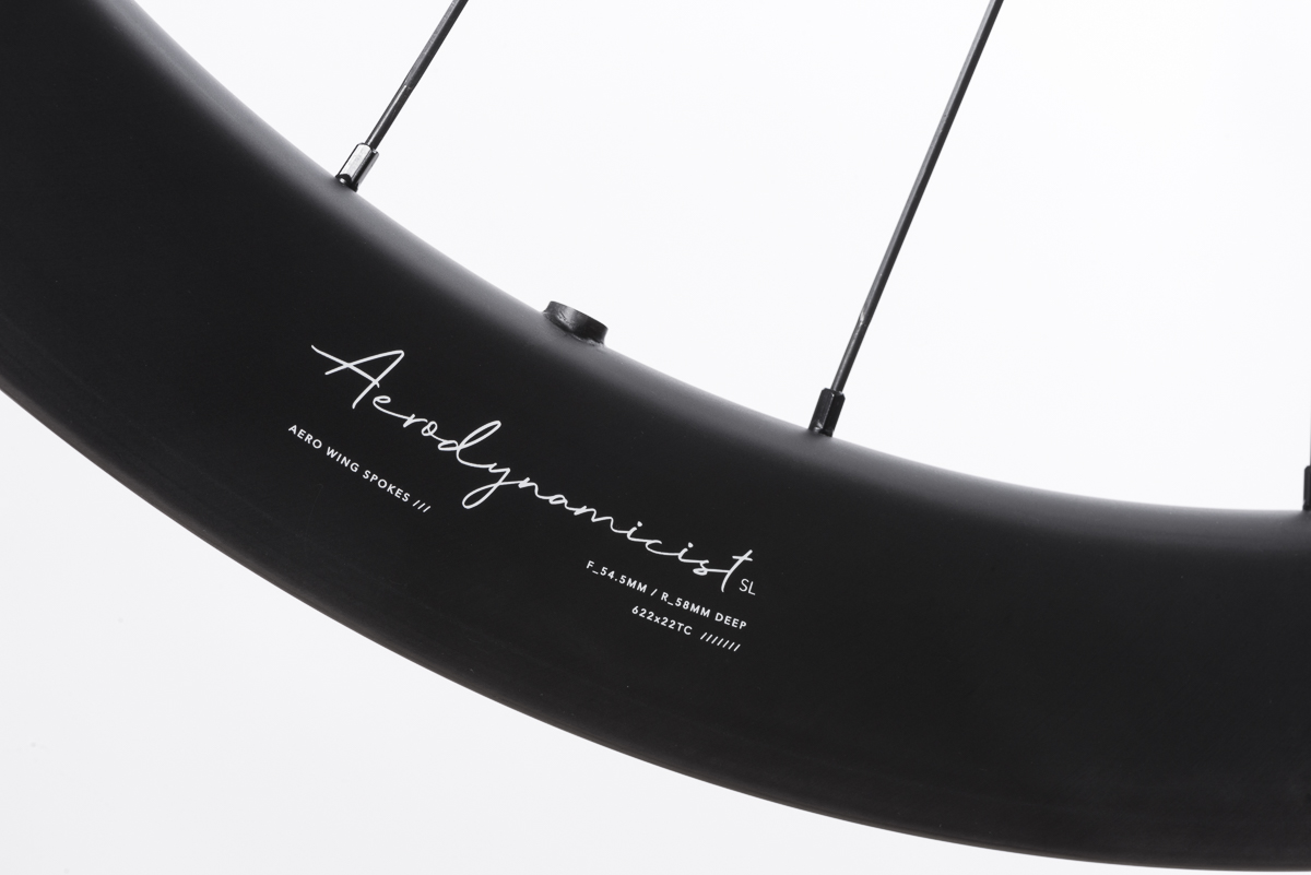 Nuova gamma Hunt Aerodynamicist Carbon: rapporto peso/prezzo sempre ...