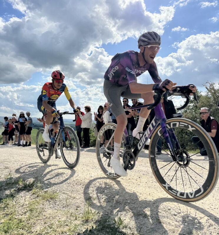 Presentata la Strade Bianche 2026: percorso più corto e con meno sterrato